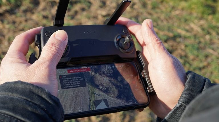 What is Visual Line of Sight (VLOS) for drones? - Pilot Institute