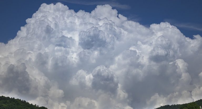 Flying in Bad Weather: Is it safe or possible? - Pilot Institute