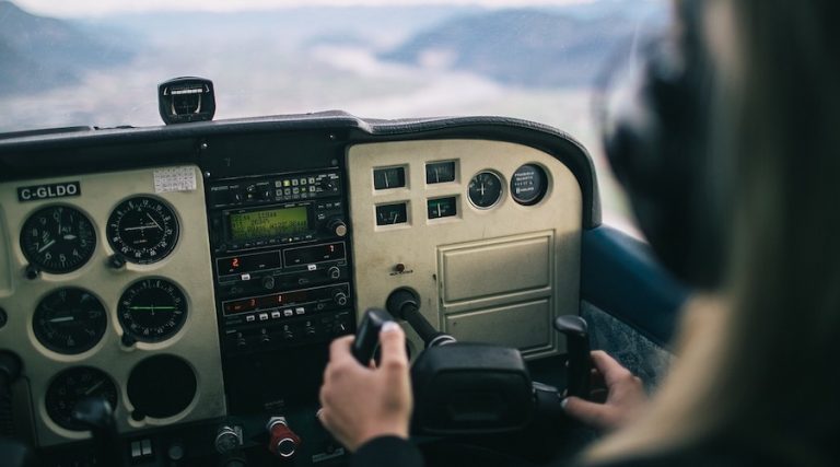 How to Build Flight Time for Pilots - Pilot Institute