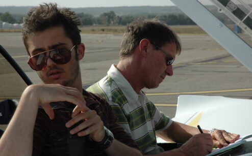 The Pros and Cons of a Cadet Pilot Program - Pilot Institute