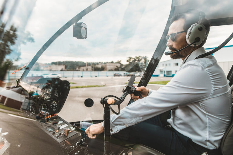 How to Become a Helicopter Pilot - Pilot Institute
