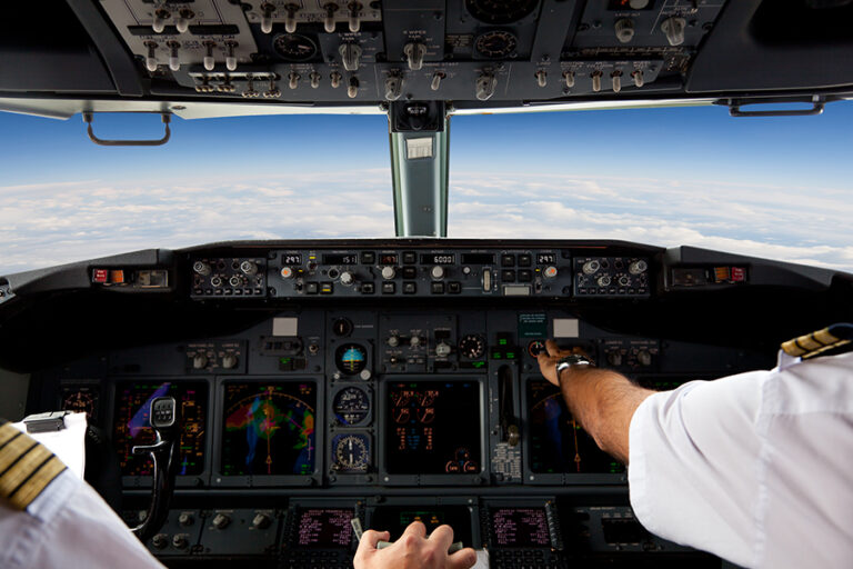 Airplane Stability - Balanced Flight Easily Explained - Pilot Institute