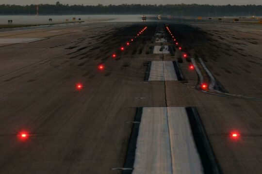 Everything You Need To Know About Taxiway Lighting - Pilot Institute