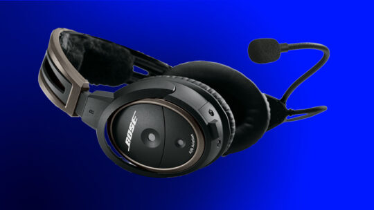 The Best Aviation Headsets for Pilots (2023) - Pilot Institute