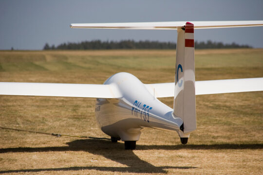 How Much Does a Glider Cost: Piotinstitute
