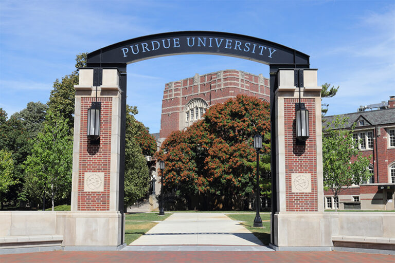 Top 10 Aviation Colleges in the U.S - Pilot Institute